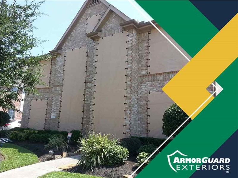 4 Hurricane Shutter Types and Their Pros and Cons – Jacksonville Home ...